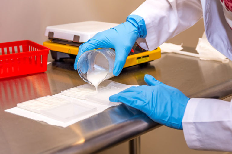 Specialized Compounding Pharmacy Services | How Compounding Works